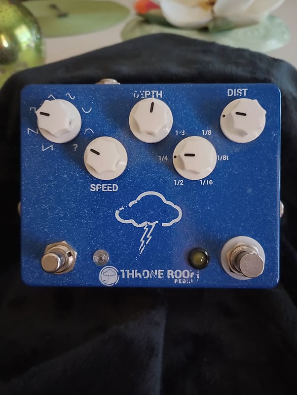 Throne Room Pedals Tremelo 2010's - Blue | Reverb
