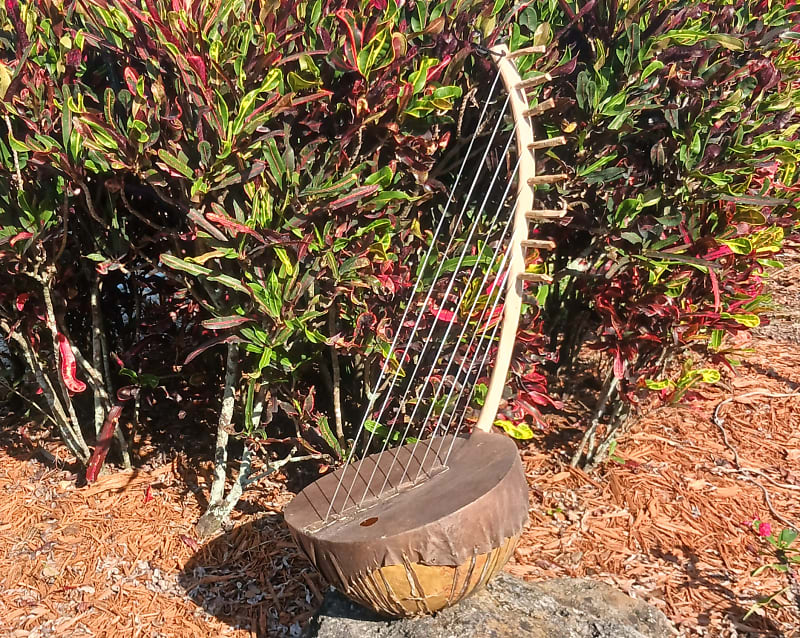 Large East African-style arched harp | Reverb