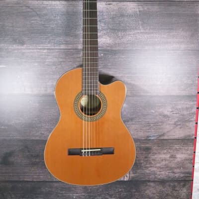 Lucero LC-200CE CLASSICAL ACOUSTIC-ELECTRIC Classical | Reverb