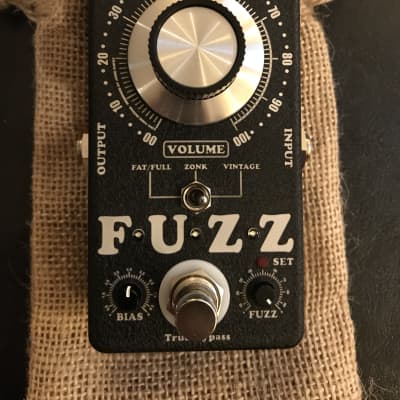 Kingtone Mini Fuzz **Lowest I Will Go** | Reverb Kingtone Mini Fuzz **Lowest I Will Go** | Reverb