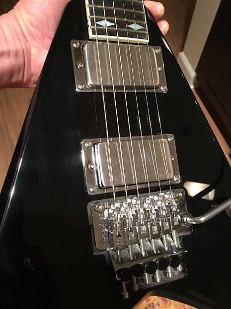 Bernie Rico Jr. Vixen Flying V Black | Reverb