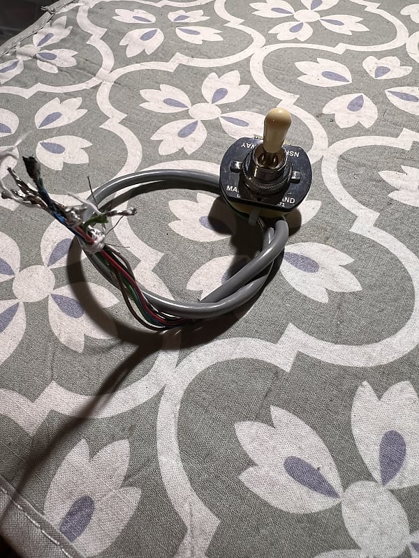 Free-Way 3x3-07 Coil Split Toggle Switch, Nickel | Reverb