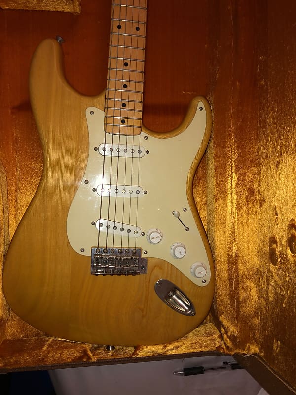 Greco Strat 1975 Light wood color | Reverb
