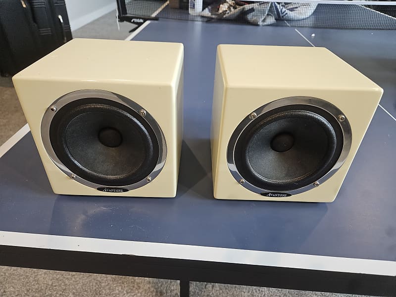 Avantone Audio Passive MixCube Studio Monitors | Reverb