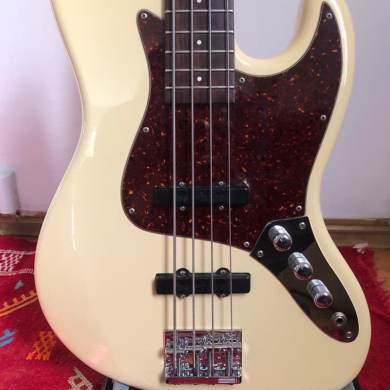 Modulus VJ4 Bass Bartolini Pickups Graphite Neck | Reverb