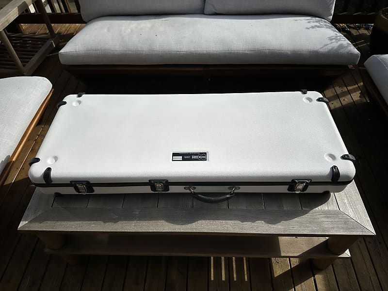 Calton Cases Fender Stratocaster Case 2023 - White | Reverb