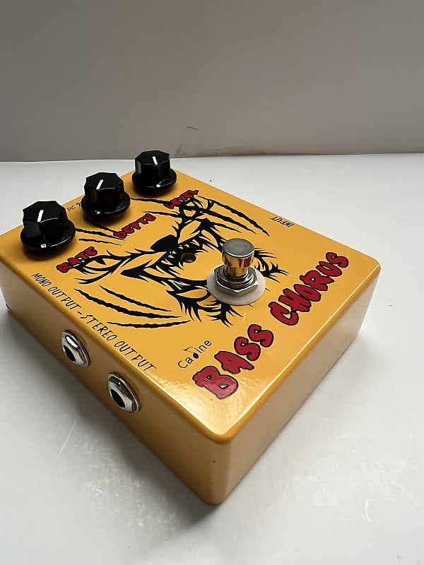 Caline Caline CP 83 |Yellow | Bass Chorus | Effects Pedal | | Reverb