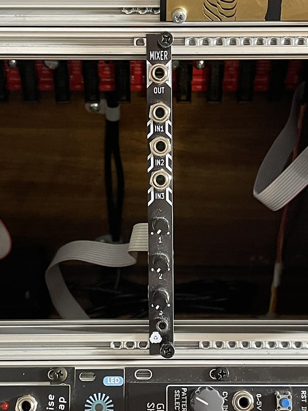 Mutant Modular Mixer 2hp 2020s | Reverb