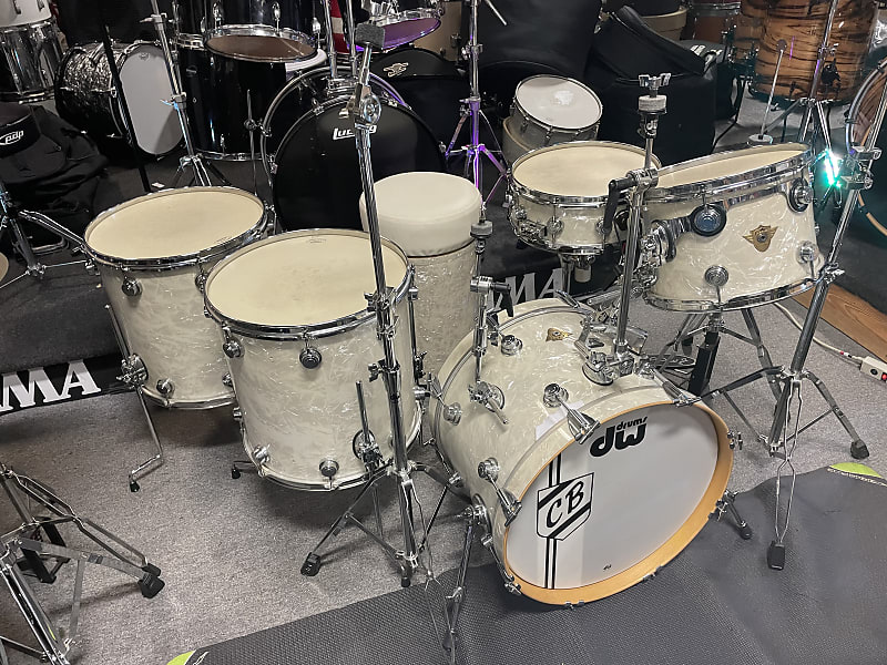 DW "Classic" series 5 piece drum set/hardware 2014 White | Reverb