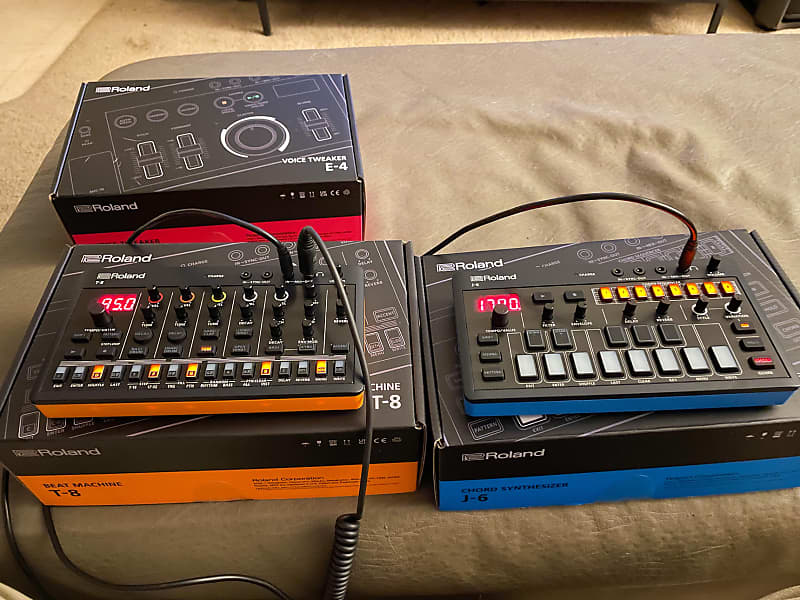 Roland T8 + J6 2022 Couple | Reverb