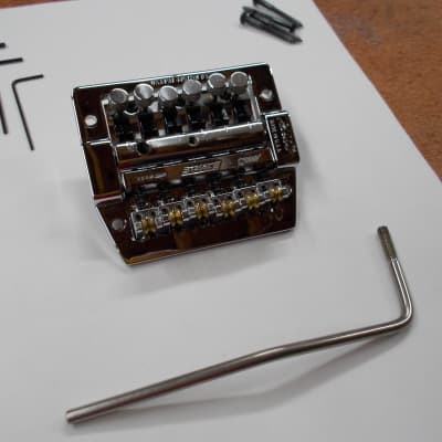 Original 80's Kahler USA 2330 Flyer RH Chrome Tremolo bridge | Reverb