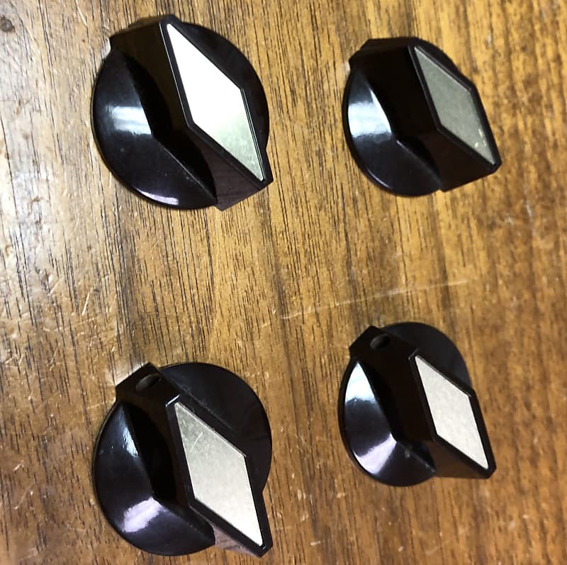 Rickenbacker TV/Cooker Knobs Brown/Gold Capri | Reverb