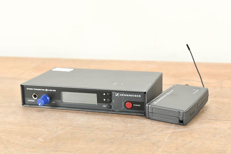 Sennheiser ew 300 IEM Wireless IEM System 790-822 MHz | Reverb Canada