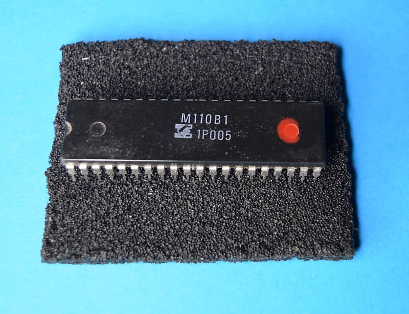 M110B1 genuine SGS Monophonic Synthesizer chip for SX-1000, | Reverb