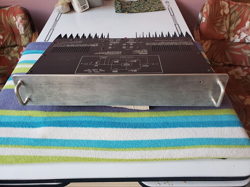 Phase Linear Model 300 Power Amplifier Silver | Reverb