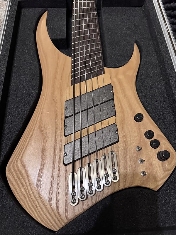 P.Kamecki 6 string multiscale bass | Reverb