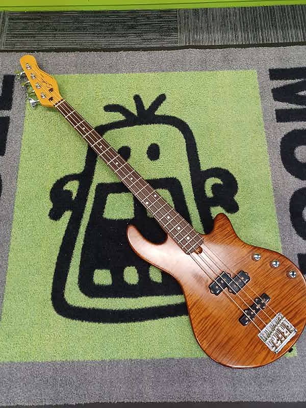 Godin Freeway 4 2002 | Reverb