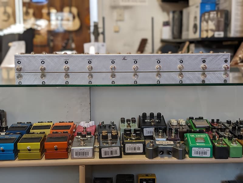 Loop-Master 8 Looper w/Master Bypass & Tuner Out (Used) | Reverb