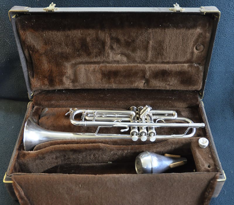 Bach Model 37 Stradivarius Series Bb Trumpet - Silver-Plated | Reverb