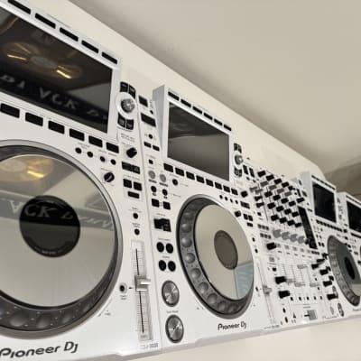 Pioneer DJ CDJ-3000 and DJM-900NXS2 - Limited White Edition | Reverb