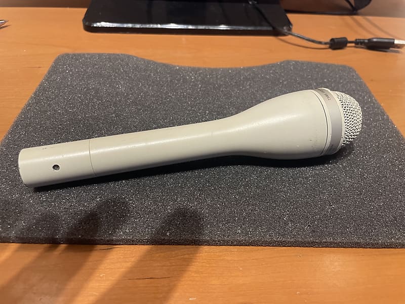 Shure SM61 70s - White / Cream | Reverb