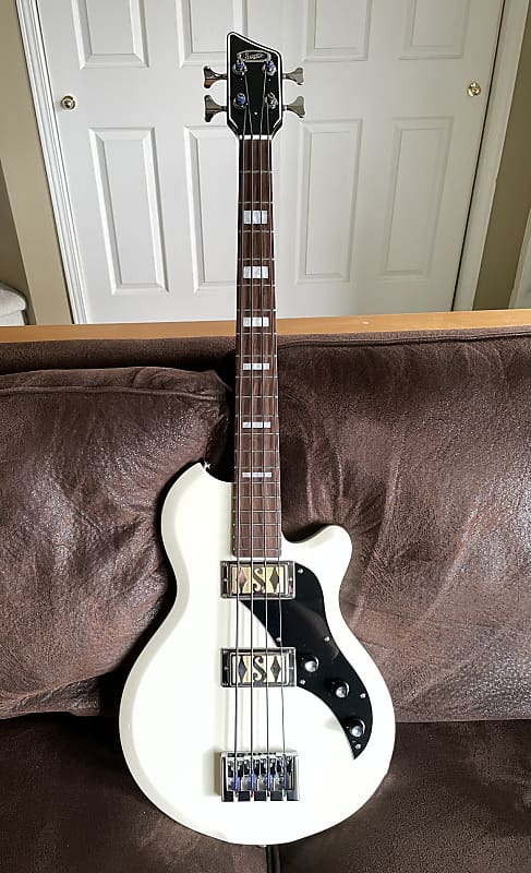 Supro 2042AW Huntington II Electric Bass 2018 Antique White | Reverb