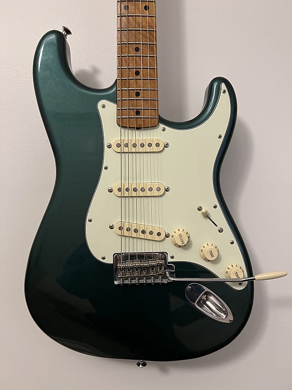 Fender Stratocaster MIM Sherwood Green Roasted Maple Neck | Reverb