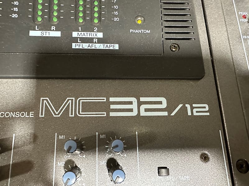 Yamaha MC32/12 MIXING CONSOLE used in smoke free climate | Reverb