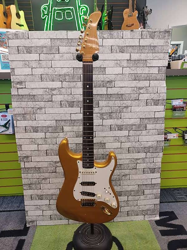 Fernandes Stratocaster - Metallic Gold | Reverb