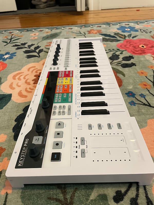 Arturia KeyStep Pro 37-Key MIDI Controller 2020 - Present - | Reverb