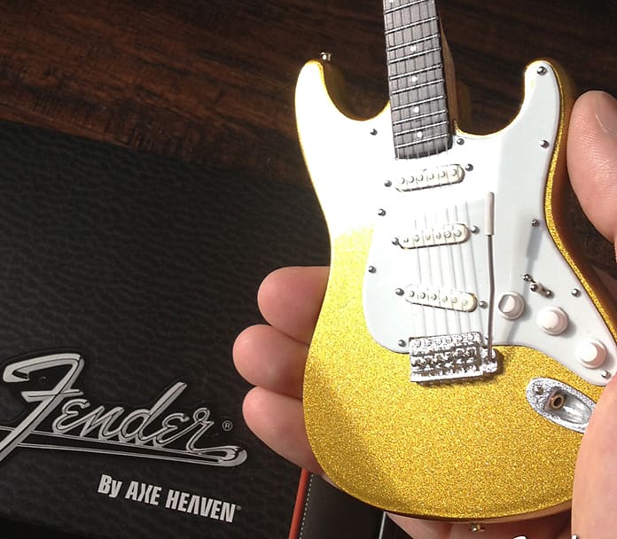 Gold Top Fender Stratocaster Eric Clapton Collectible | Reverb