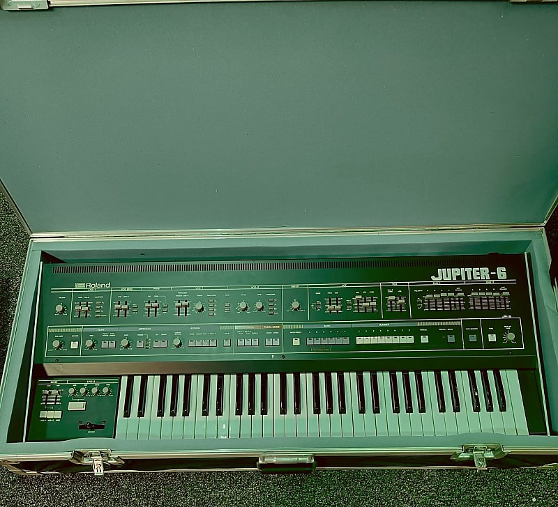 Roland Jupiter 6 Synthesizer (King of Prussia, PA) | Reverb
