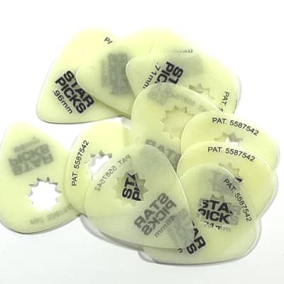 Everly Star Guitar Picks 12 pack Glow In The Dark Variety | Reverb