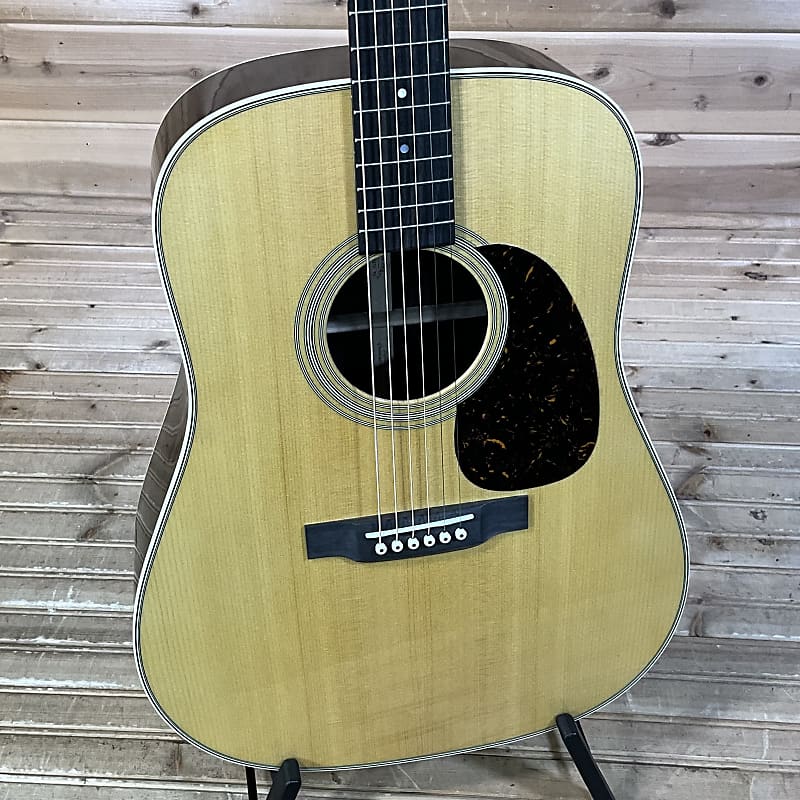 Martin D-28 Acoustic Guitar - Natural | Reverb