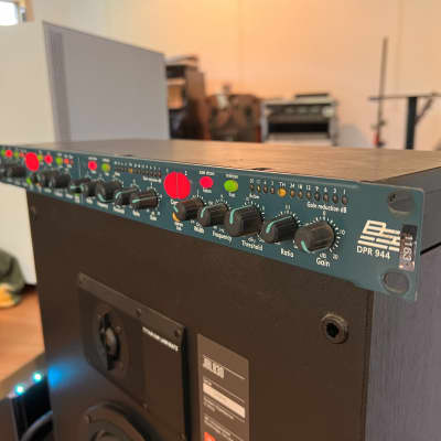 BSS DPR 944 ( Parametric Compressor Gate) | Reverb