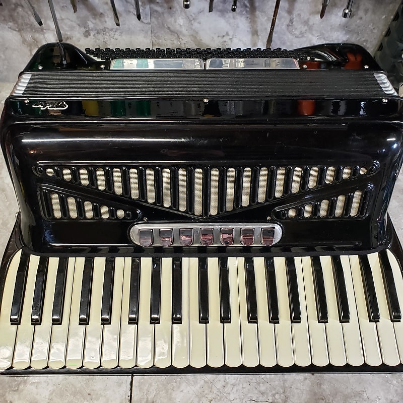 Video by Pancordion 19" keyboard 3/5 reed Italian 3/5 reed | Reverb