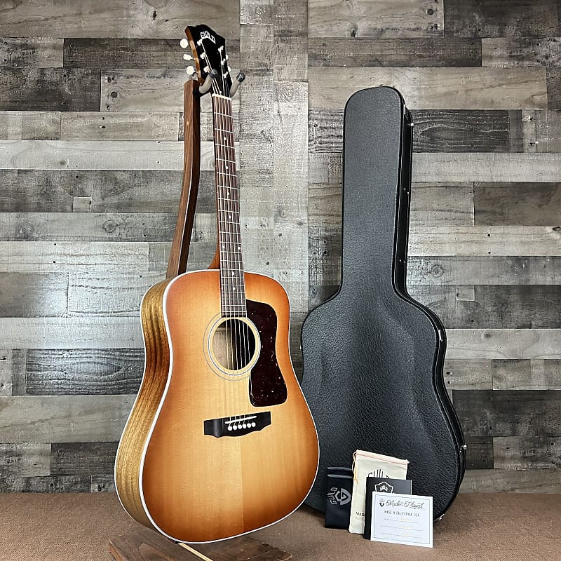 Guild D-40 Standard Dreadnought Acoustic Guitar - Pacific | Reverb