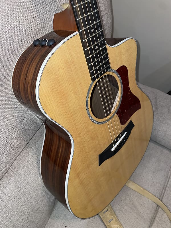 Taylor 214ce DLX with ES2 Electronics 2018- Present - Natural | Reverb