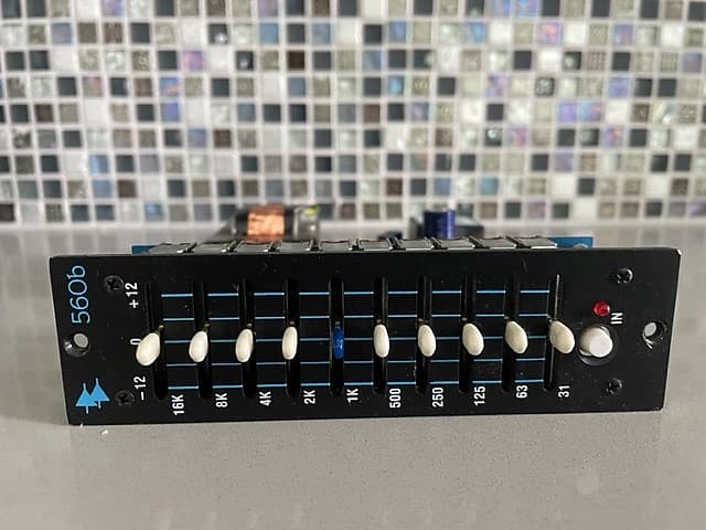 API 560b - Black | Reverb