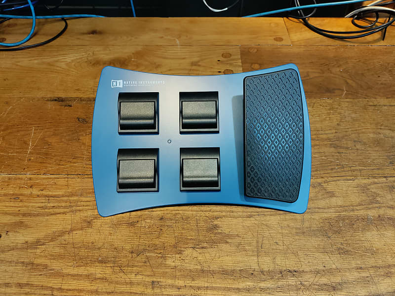 Native Instruments Rig Control ( Guitar Rig) - Blue | Reverb