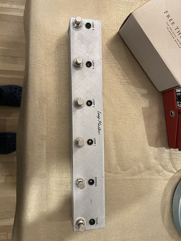 Loop Master 4 Channel looper W/Bypass and Tuner | Reverb