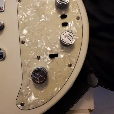 First Act VW Garage Master, White w/White Pearliod | Reverb