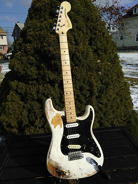 Fender Standard Stratocaster White | Reverb