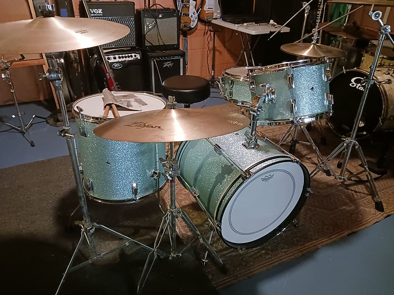 4 pc custom refurbished and re-covered drum set in light teal | Reverb
