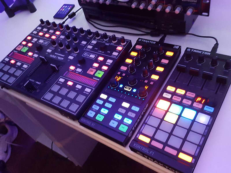 Native Instruments Traktor Kontrol X1 MK2 Midi controller | Reverb