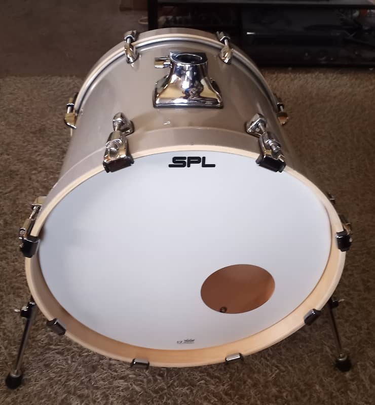 SPL Birch Bop 18in Bass Drum W/ Tama Starclassic Claws Silver | Reverb