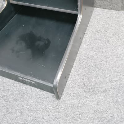 Omnirax Studio 8 Space Tabletop Rack and Mixer Unit | Reverb