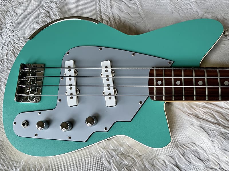 Reverend Rumblefish - US made early 2000s Turquoise | Reverb