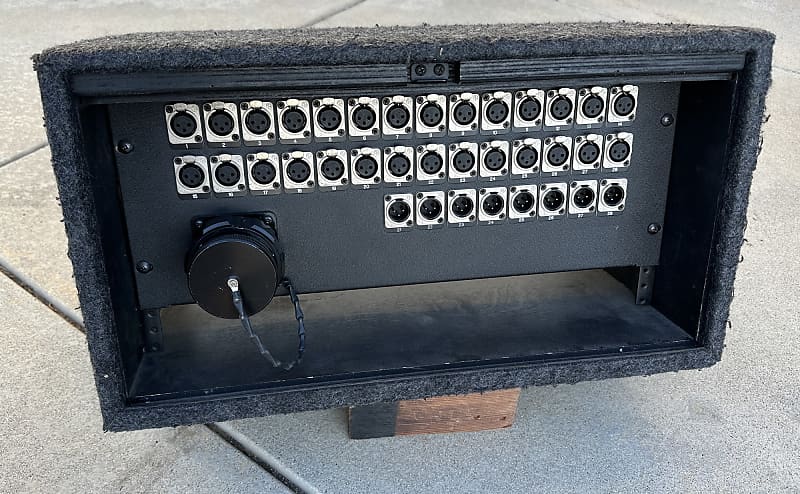 CBI / Stagegear Custom made 28pr. Panel and 5U rack case | Reverb