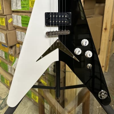 Dean V 2000s white | Reverb